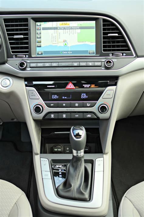 Center Console Car Hyundai Elantra At Aurora Mcdonald Blog