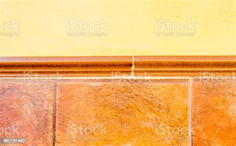 전통적인 장식 스페인 장식 타일 건물의 벽에 원래 세라믹 타일 건축가에 대한 스톡 사진 및 기타 이미지 건축가 건축물 고대의 Istock