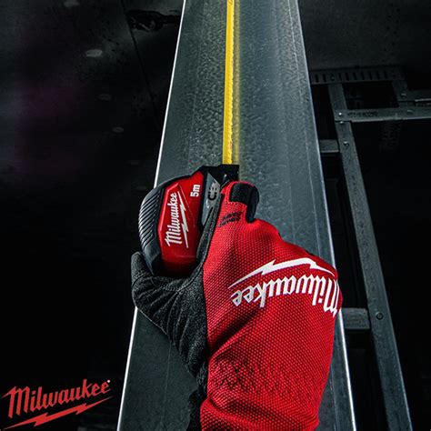 Milwaukee 5m Tape Measure Compact Magnetic Metric 25mm Blade Width Collier And Miller