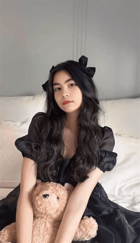 Con G I T Quy N Linh Khoe Nhan S C R Ng R C Ng X Ng Quai Xanh G I C M H T N C Ng Y C Ng Ra