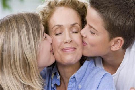 Anneler G N Nde Anneye Ne Hediye Al N R Anneler G N I In Hediye Fikirleri G Zel S Zler