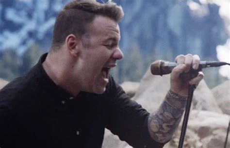 Beartooths Caleb Shomo Looks Back On Attack Attack I Was Incredibly