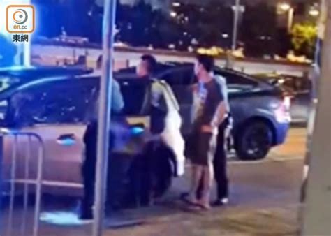 黃大仙私家車衝路障終被截 司機涉藏私煙及k毒被捕｜即時新聞｜港澳｜oncc東網
