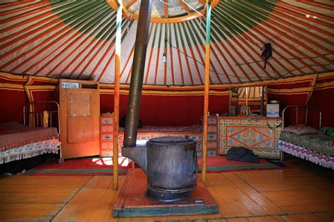 Mongolian Yurt Pictures Download Free Images On Unsplash