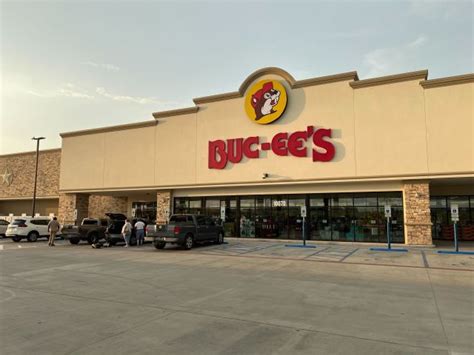 Worlds Largest Buc Ees Opens In Luling Texas