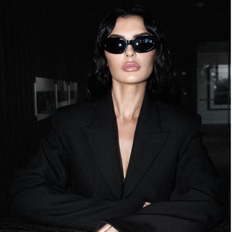 Brow Codes Melanie Marris Doesnt Need Motivation To Innovate Foundr