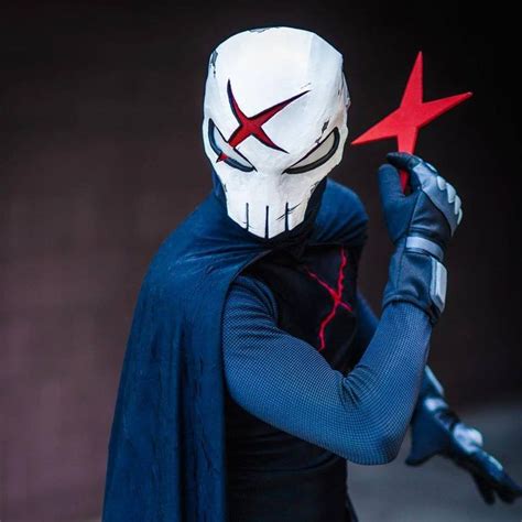Red X Teen Titans Cosplay By Eberle Teen Titans Cosplay Dc Cosplay
