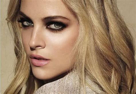 Girl Of Sexy Danielle Riley Keough