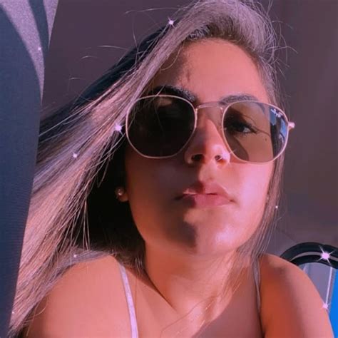 Sophia Almeida Sophialmeida • Threads Say More