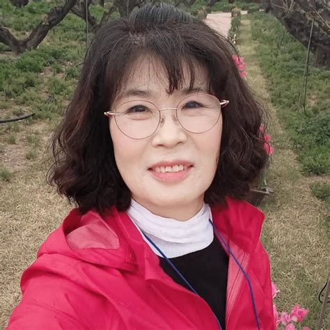 우호 이상한 사람들 잡는 트랩은 건들지 말고 잘 보존해야 한다 검찰들이 자기네 편이고 사법부도 대개는 자기들 편이었고 언론도 대부분 보수 우파 편이었다