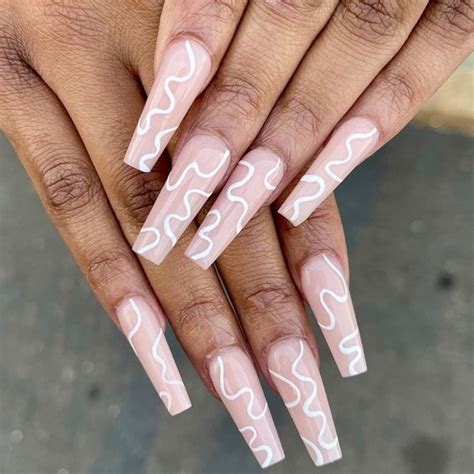 25 Simple Nail Designs That Are Easy To Do Social Beauty Club