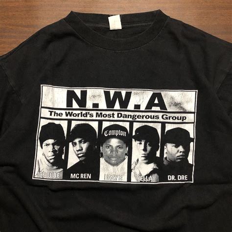 N W A The Worlds Most Dangerous Group Raptee Fesyen Pria Pakaian