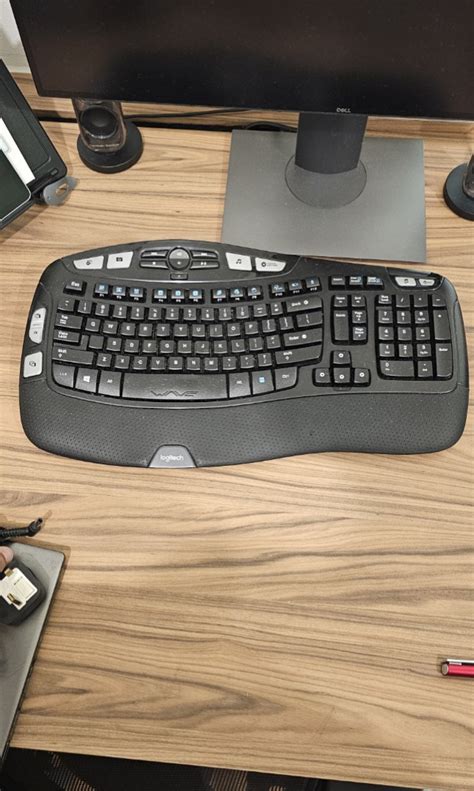 Logitech Wireless Keyboard And Mouse Computers And Tech Parts And Accessories Computer Keyboard On