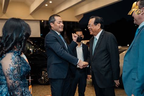 រដ្ឋមន្រ្តីសង្គមកិច្ច