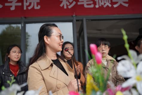 艺术学院隆重举办“彩笔撷英”2020级国画、水彩写生作品展 安康学院·艺术学院