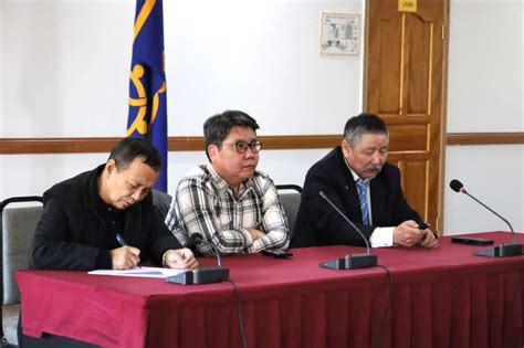 Хариуцлагатай уул уурхай төвийн бүсийн чуулга уулзалтын хүрээнд Аж үйлдвэр эрдэс баялгийн яам