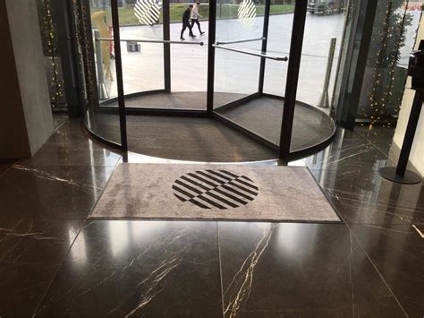 სასტუმრო პულმან თბილისი აქსის თაუერსი