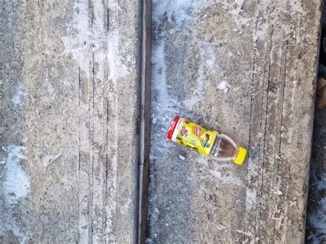 ФОТО Ерөнхий сайд Л Оюун Эрдэнэ рүү савтай ундаа зэрэг зүйлийг шидэж зүй бус үйлдэл гаргажээ