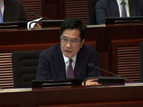 財政預算案2024｜黃偉綸稱沒計劃讓市民放煙火但非完全不可行 Rthk