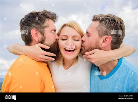 Everything You Should Know Avoid Friend Zone Start Dating Men Kiss