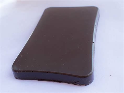 Черен шоколад с пълнеж ганаш с коняк 40g