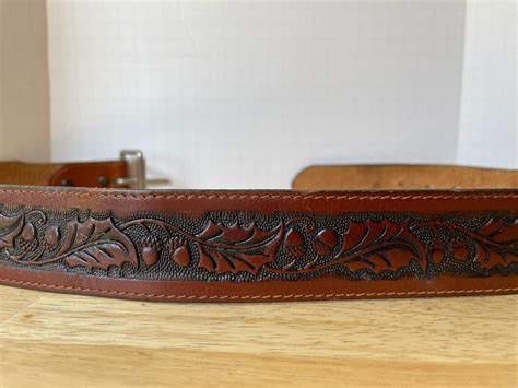 Tooled Leather Belt Acorn And Oak Leaf Pattern Size 30 X 1 34 Marked
