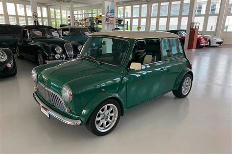 Photo 3 Extérieurement La Meanie Ressemble à Une Cooper De Série