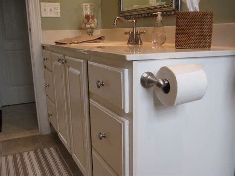 Details Of The Painted Cabinet Rust Oleum Cabinet Transformations Calypso In The Country