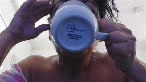 UNAWARE GIANTESS MILF COFFEE VORE TIRED SLURPING GIANTESS UNAWARE MILF ACCIDENTALLY DRINKS