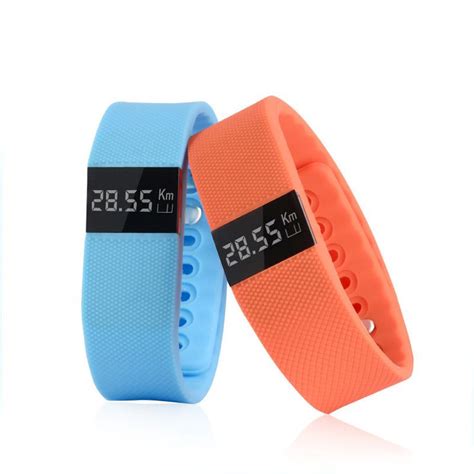 Hot Item Tw64 Fitness Tracker Bluetooth Smartband Sport Bracelet Wristband Pedometer
