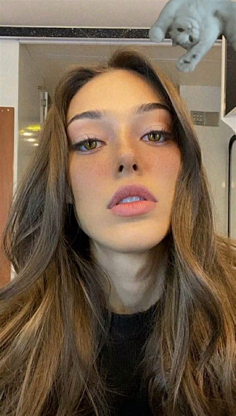 Turkish Actors Discover 45 Dilan Cicek Deniz Ideas Actresses Turkish Women Beautiful And