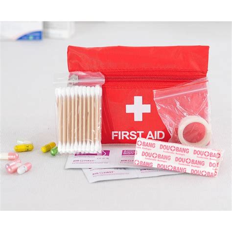 กระเป๋าพยาบาล พร้อมอุปกรณ์ 5ชิ้น First Aid Kit Set ชุดปฐมพยาบาลเบื้องต้น ชุดทำแผลพกพา ปฐมพยาบาล