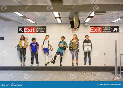 Mosaic Made Of Tiles At The 2nd Avenue Subway Editorial Stock Photo