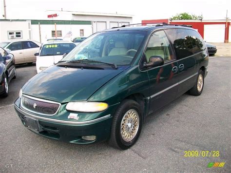 1996 Forest Green Pearl Chrysler Town And Country Lxi 15131013