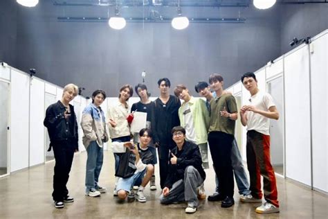 Seventeen Community Posts ⑰13号💎 崔胜澈 尹净汉 洪知秀 文俊辉 权顺荣 全圆佑 李知勋 徐明浩 金珉奎 李