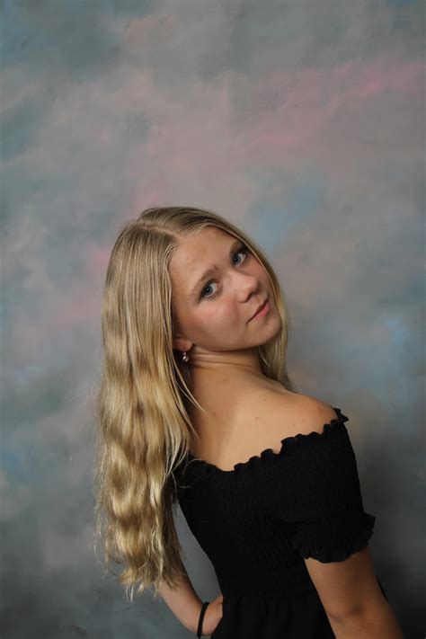 Sophia T New View Modeling