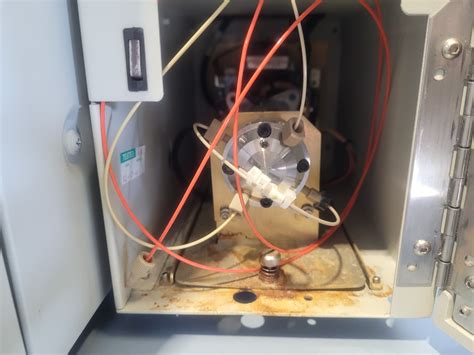 Hplc Waters Alliance 2695 Micromass Quattro Premier Used Machines