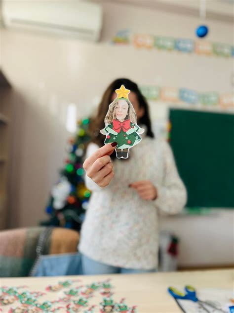 აქტივობები კლასში👩‍🏫👨‍🏫 გიზიარებთ ელფებს ️ძალიან გაბედნიერდნენ პატარები ☺️ ფ