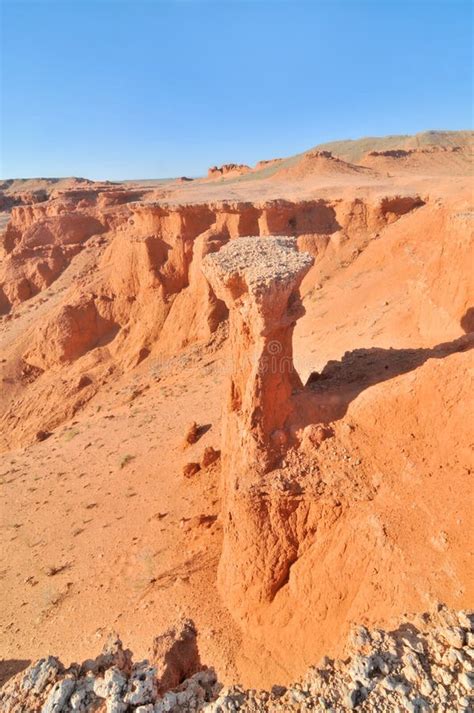 View On Bayanzag Flaming Cliffs On The Mongolian Gobi Desert Stock Image Image Of Fossil