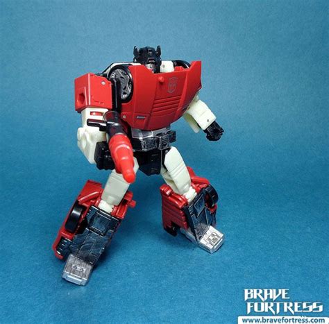 Transformers Siege Deluxe Class Sideswipe Brave Fortress