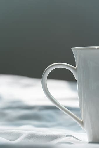 고급 부드러운 직물에 커피 아침 음료를위한 흰색 세라믹 컵의 일부 음식 배경에 대한 정물 0명에 대한 스톡 사진 및 기타 이미지 0명 개념 검은색 Istock