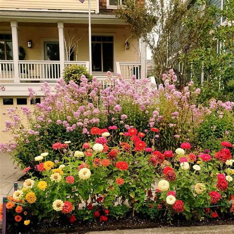 Flower Garden Ideas For Front Of House