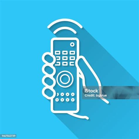 원격 제어와 손 파란색 배경에 아이콘 긴 그림자가 있는 평면 디자인 0명에 대한 스톡 벡터 아트 및 기타 이미지 0명 3차원 형태 개념 Istock