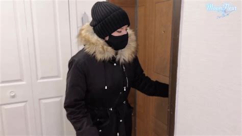 Freezing Girlfriend Warmed Up Hard Sex And Swallowed Cum