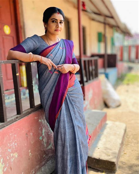 Actress Sujitha Dhanush New Serial Looks In Saree