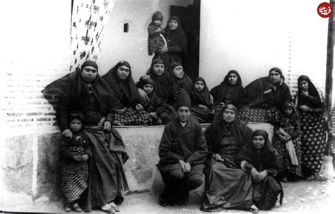 تصاویری از شترِ کارمند ادارۀ پست تا گوی جادویی مظفرالدین شاه