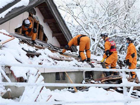 Death Toll From Japanese Quake Jumps To 161 As Snow Hinders Relief