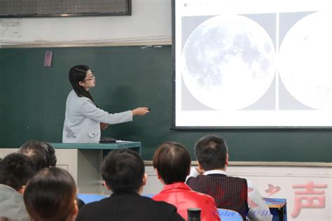 研究生科技论文报告会：追求学术卓越 地大新闻网