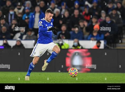 Jamie Vardy 9 Of Leicester City Breaks Given Offside Stock Photo Alamy