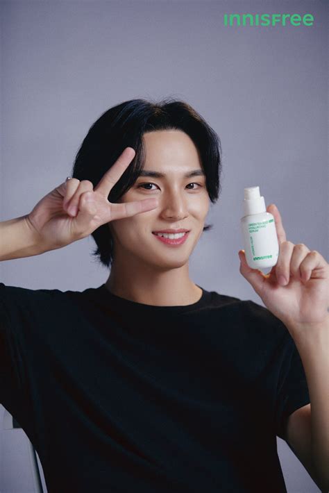 더쿠 남자 모델로도 느껴지는 이니스프리 리브랜딩 전후 컨셉 